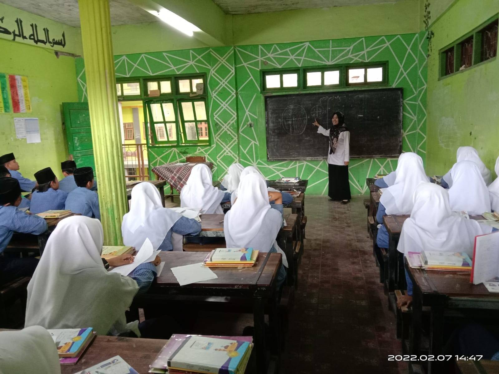 Halaman Awal - MTs Salafiyah Mojogeneng